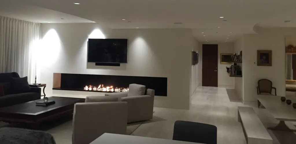 Cheminée Télévision | Conseils d'Installation TV Cheminée AFIRE